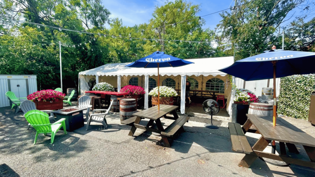 Del Ray Bar | Alexandria Happy Hour | Alexandria Drinks | Alexandria ...